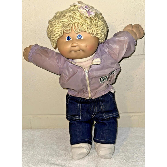 Coleco | Toys | Vtg Cabbage Patch Kids Doll Curly Hair Blue Eyes Jeans ...